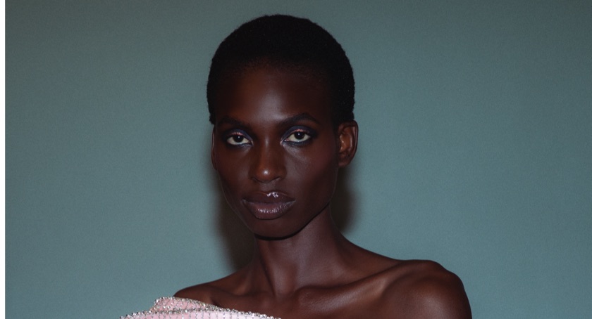 Spring & Summer NYFW Trends Include Smoky Eyes, Dramatic Lips & Vibrant ...